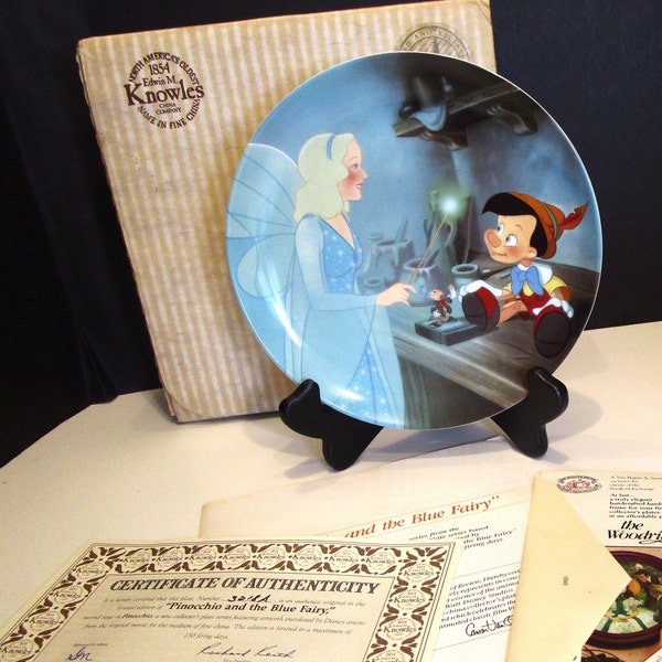 Blue Collector Plate - Etsy