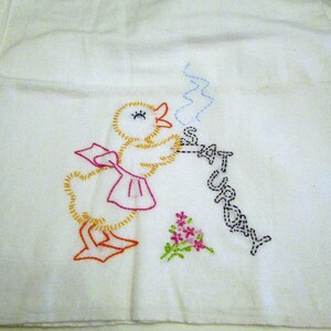 Vtg Embroidered Hand Towels, Retro Hand Embroidered Ducks Weekday Hand ...