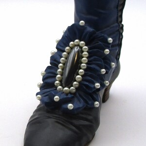 Just the Right Shoe: Victorian Ankle Boot Miniature, Raine 1999, With ...