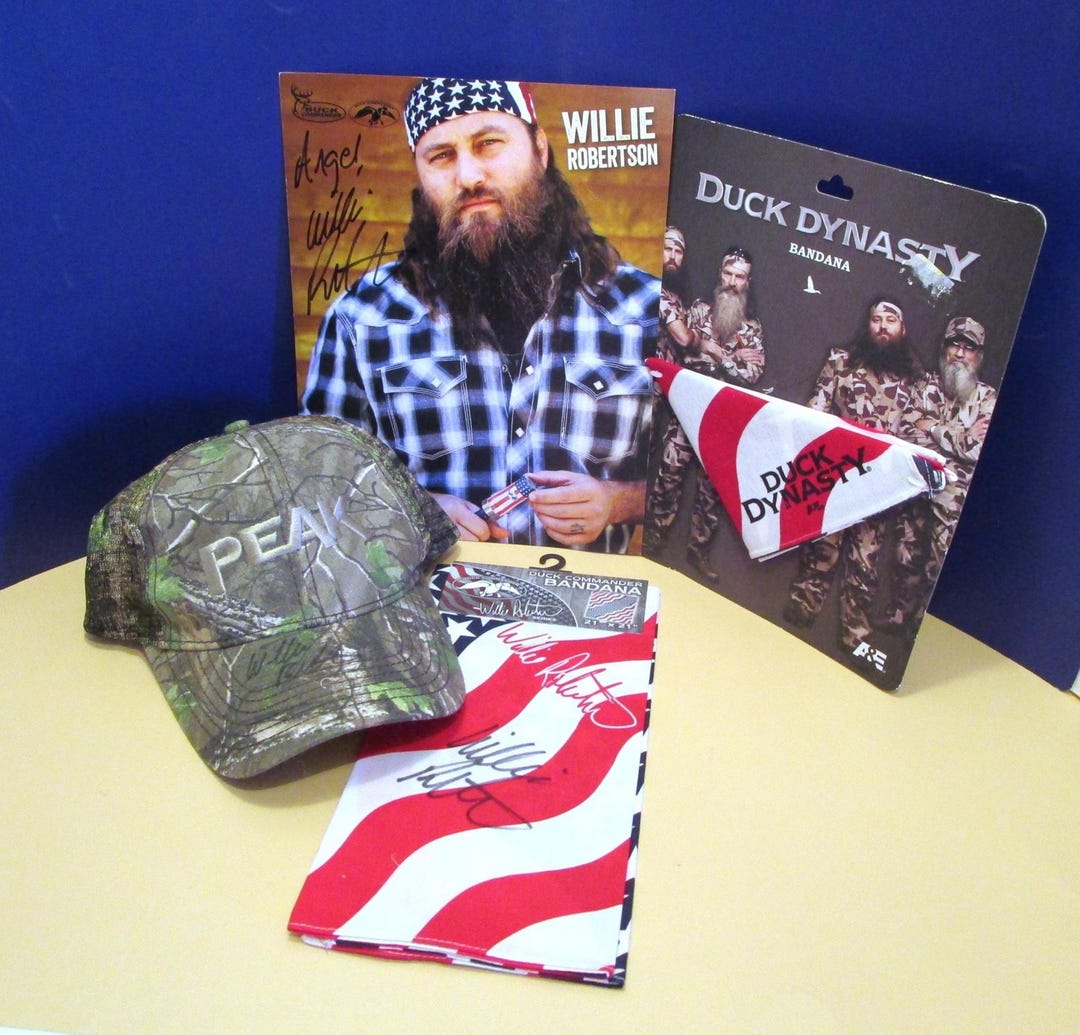 Camouflage Duck Dynasty Ball Cap Bandana Photo Signed by Willie ...