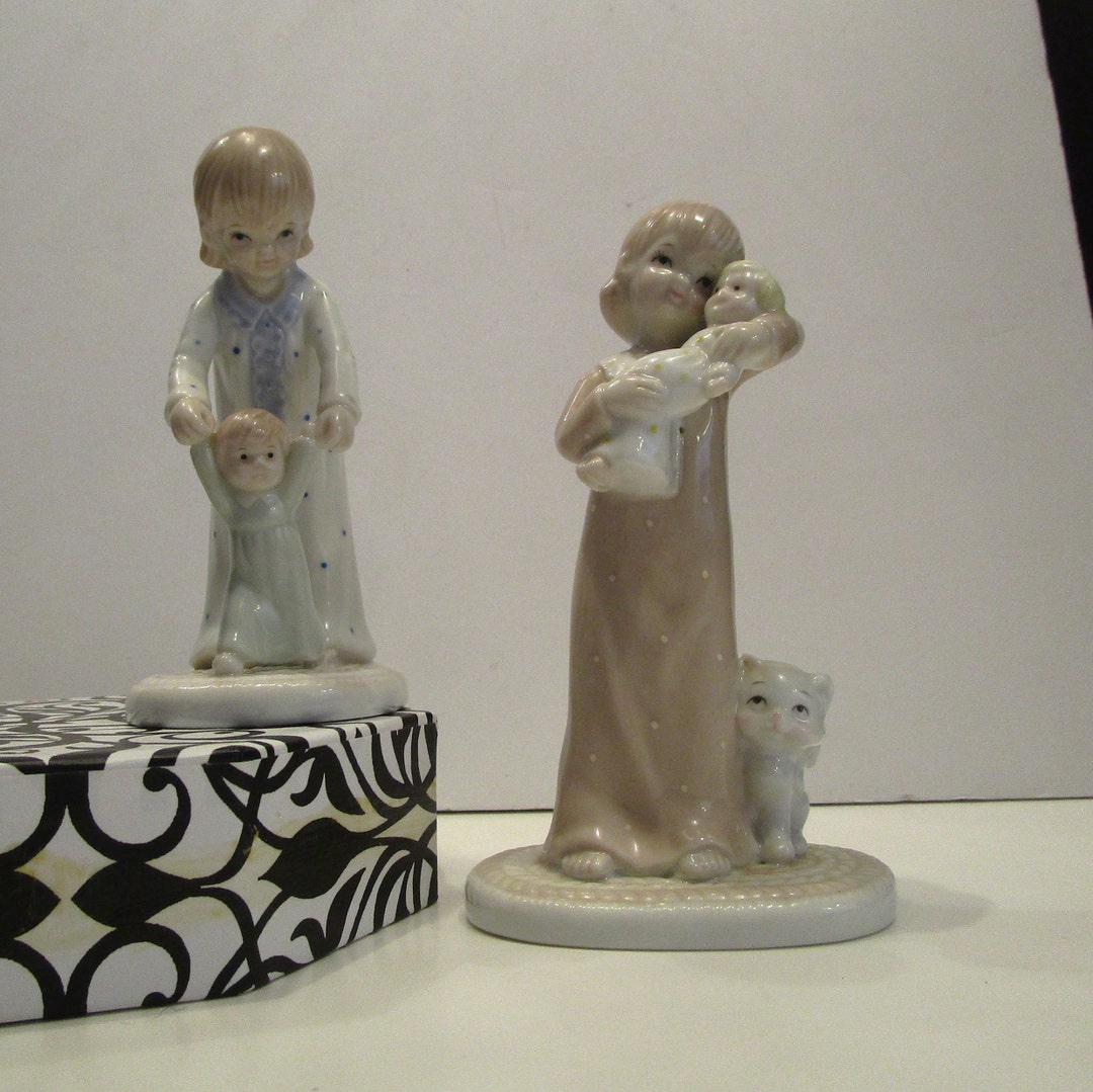 Lefton China Mother and Child Porcelain Figurine Sevilla 1986 Artist ...
