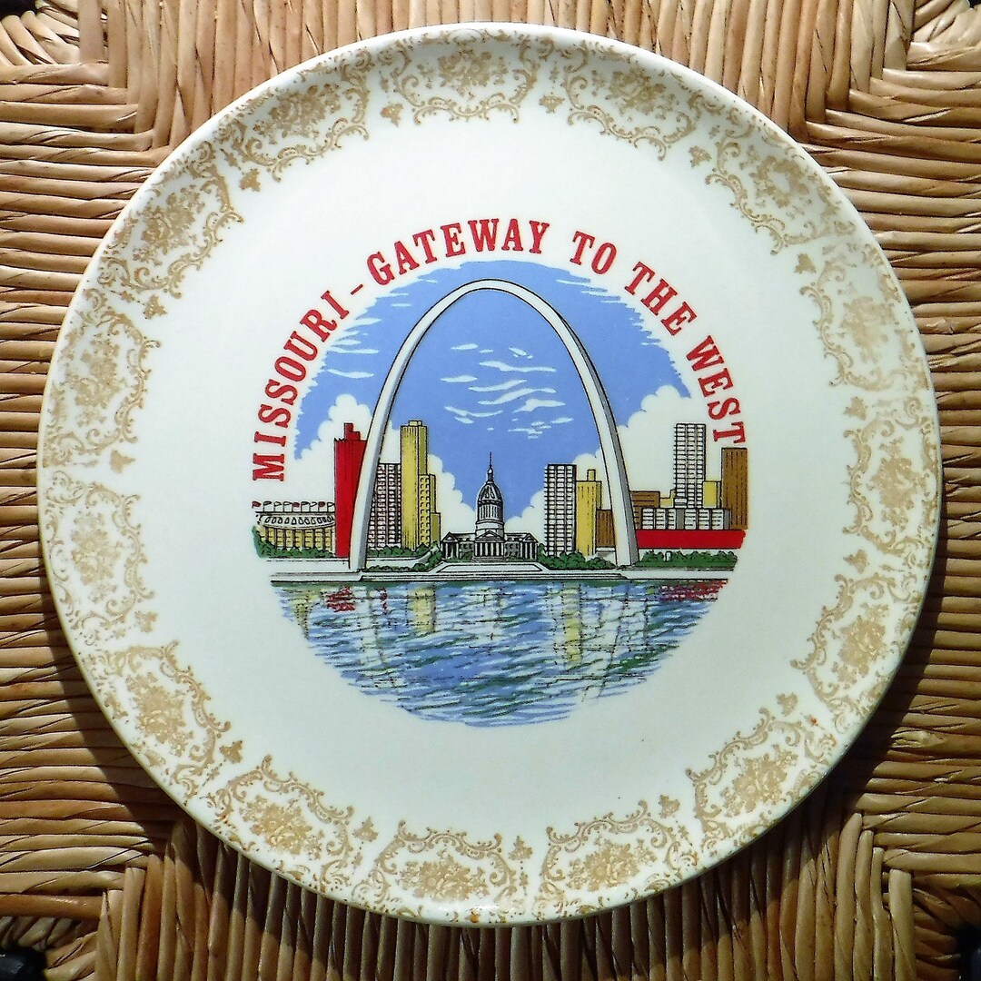 Missouri Plate, Missouri Road Trip Souvenir Plate Trimmed in Gold ...