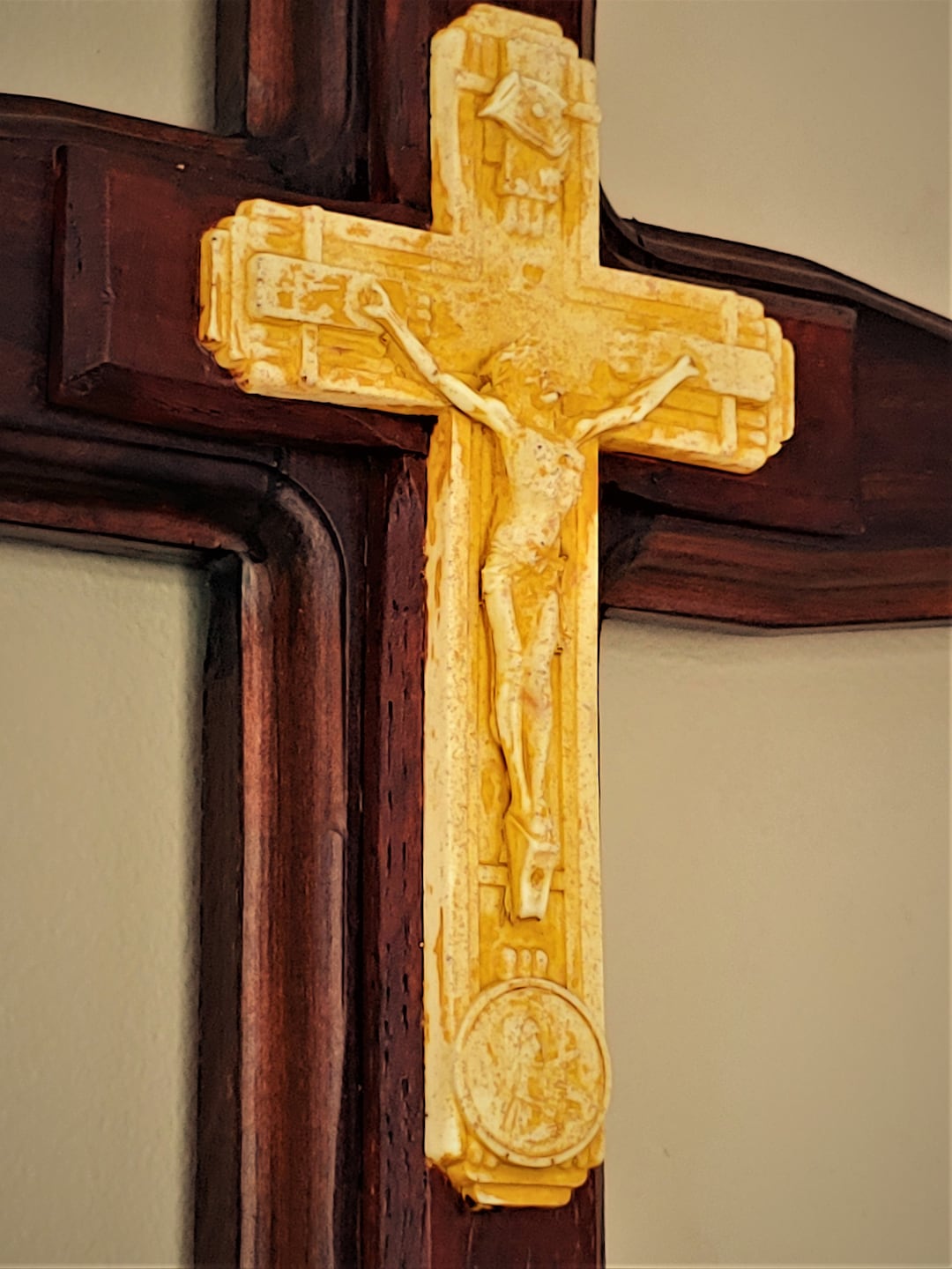 Crucifix Wooden Crucfix Ivory Effect Finish Wall Mounted - Etsy