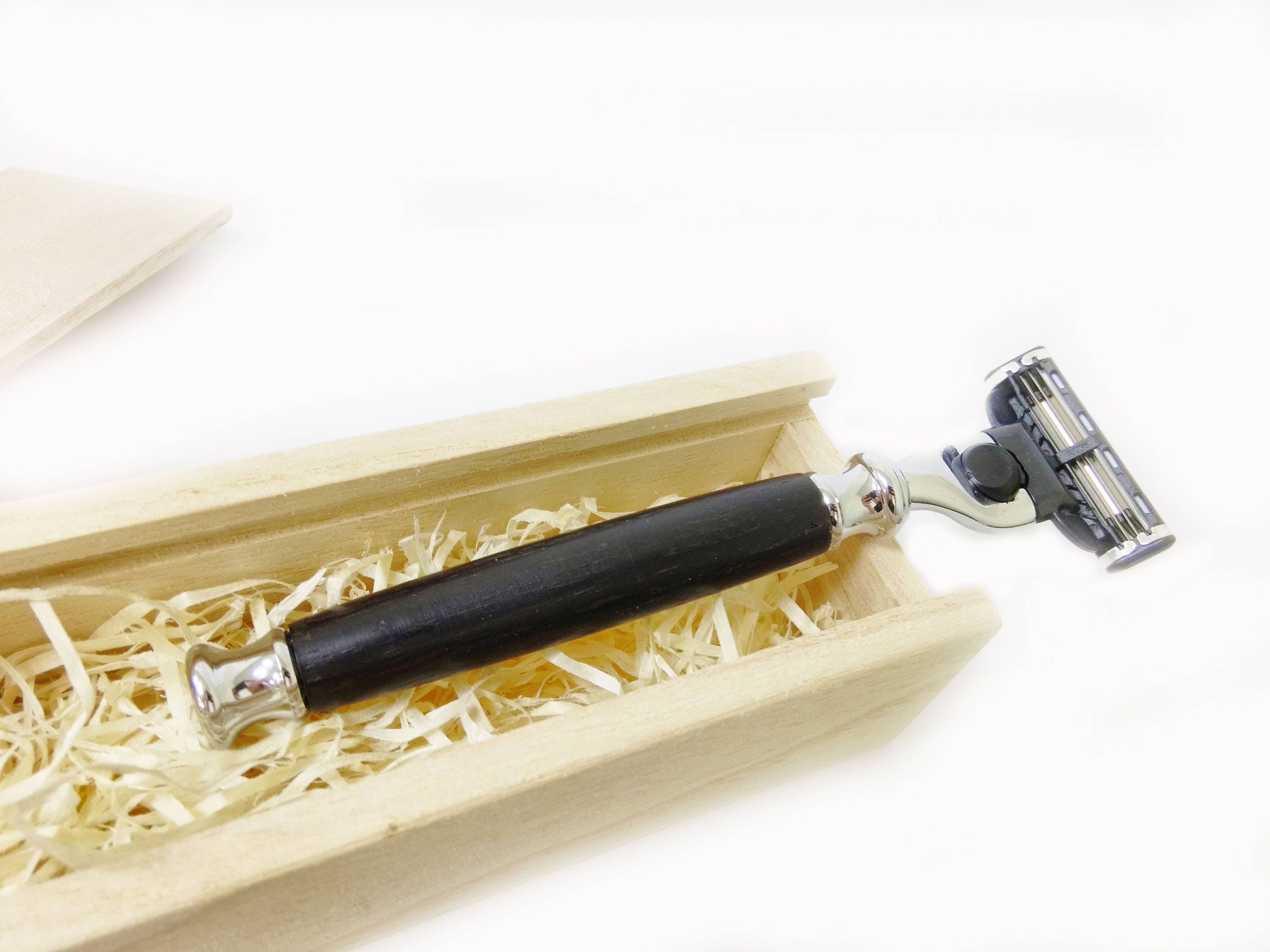 Personalized Razor in Irish Bog Oak Custom Wood Razor. | Etsy UK