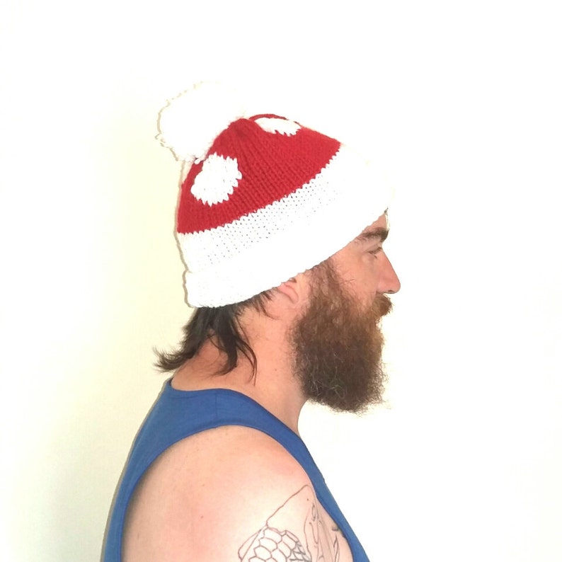 Toadstool Hat. Handmade Chunky Knit Red and White Bobble Hat/beanie - Etsy