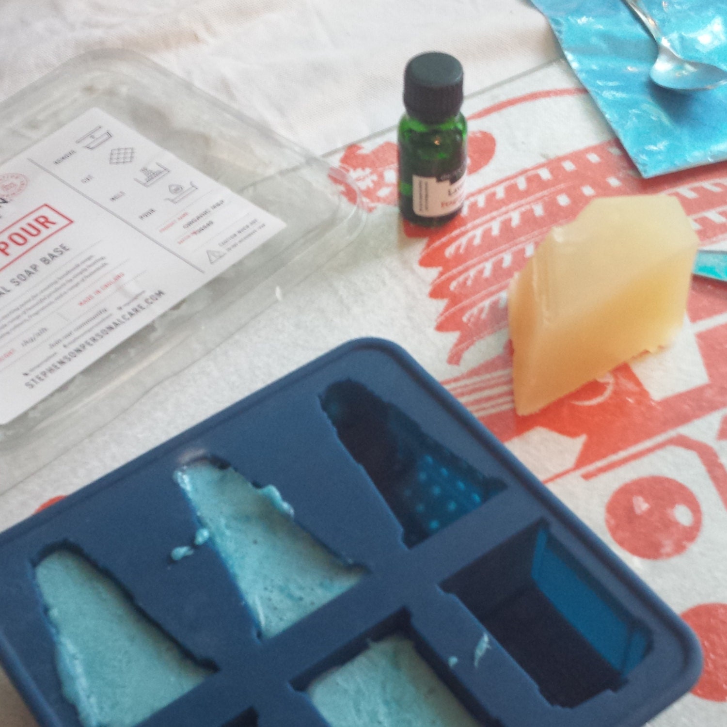 Doctor Who Tardis and Daleks Silicone Mold Tray for Candy / | Etsy UK