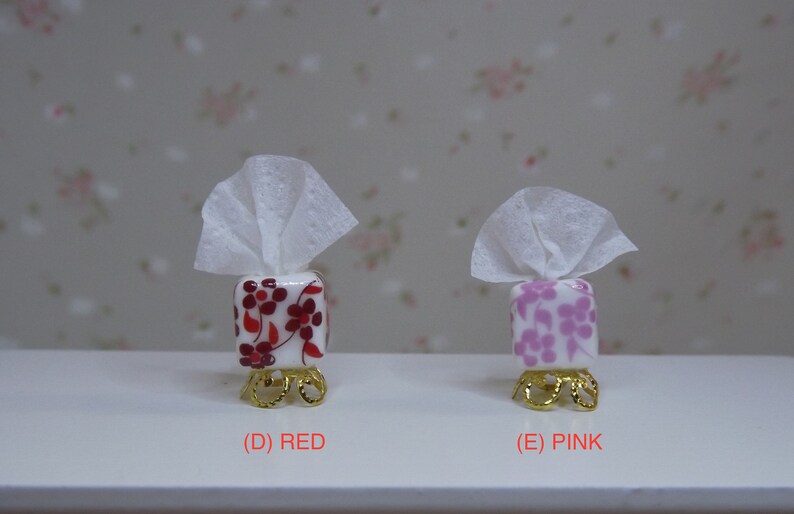 Miniature Dollhouse Tissue Dispenser. Bedroom Accessories. | Etsy