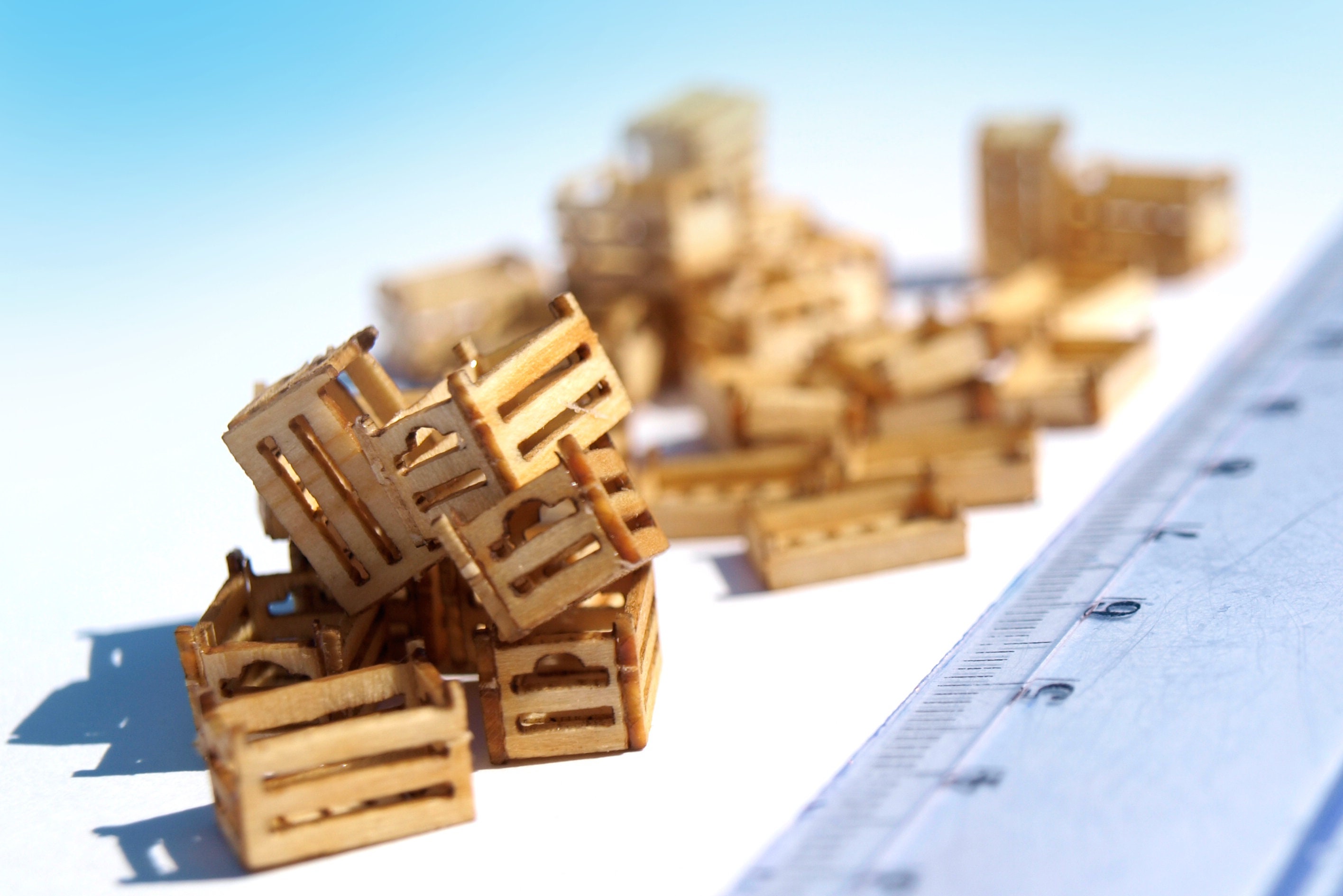Miniature Wooden Crates Kit (set of 8): HO OO Scale Dollhouse Diorama ...