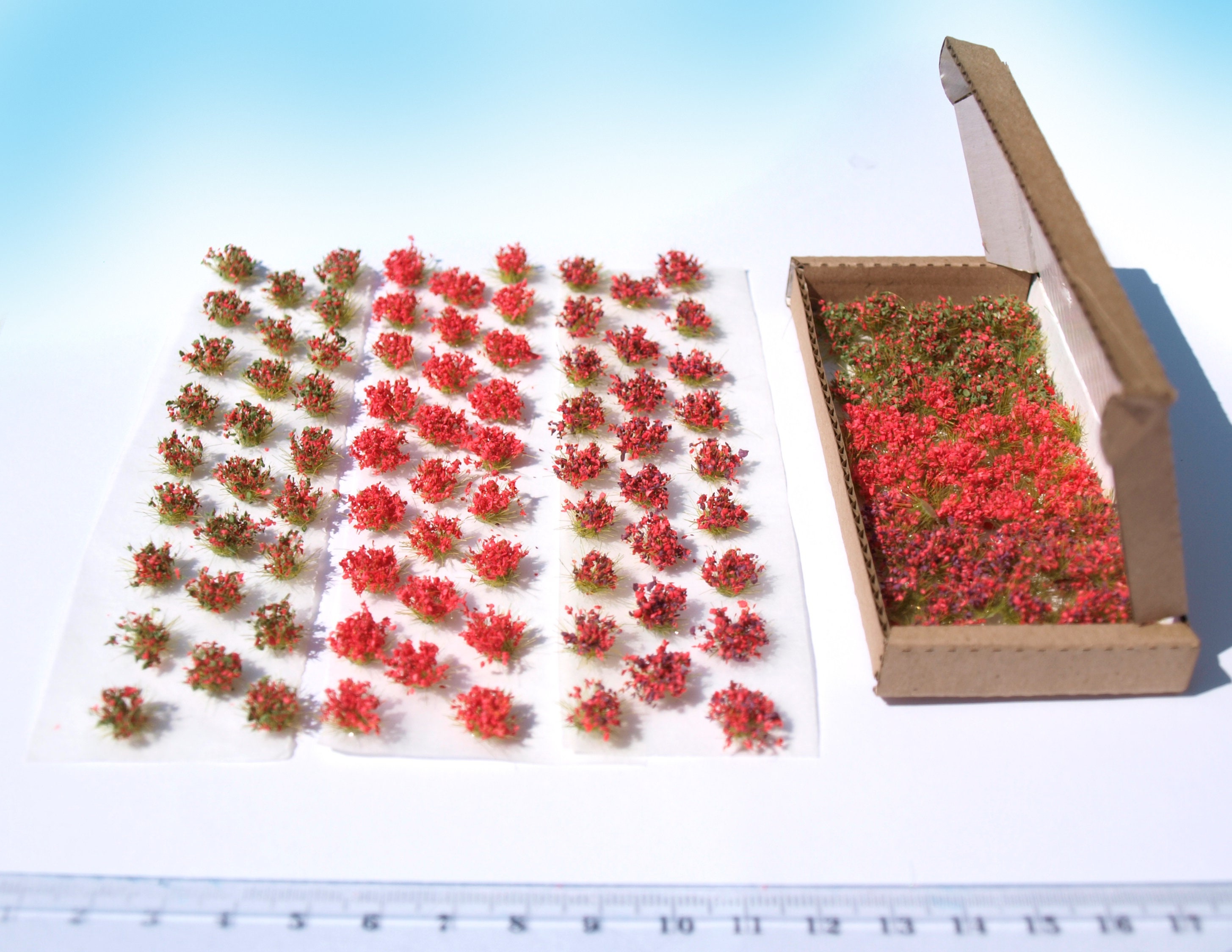 Miniature Flower Tufts Red Mix HO O Scale for Model Railway & - Etsy