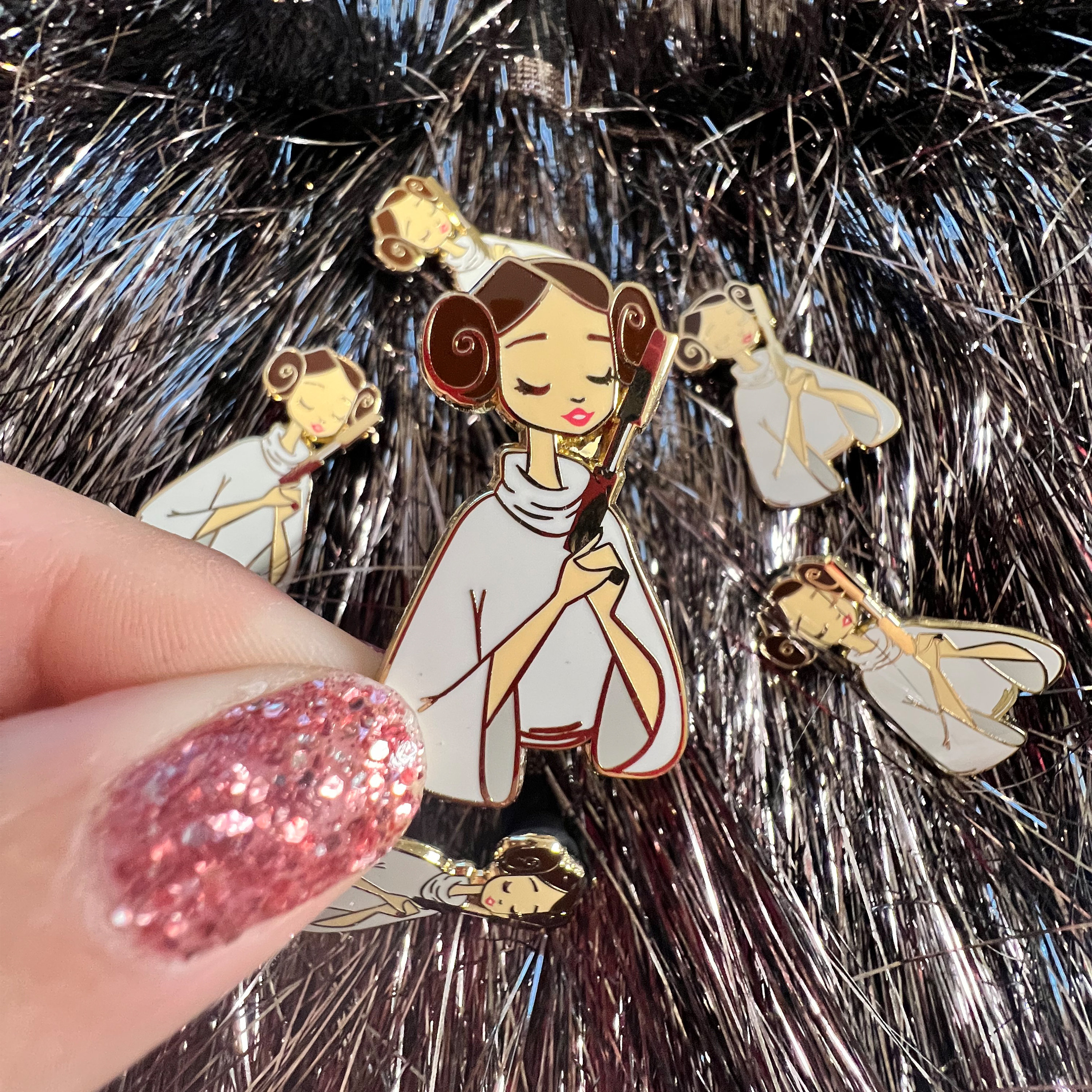 Hard Enamel Leia Pin - Etsy Canada