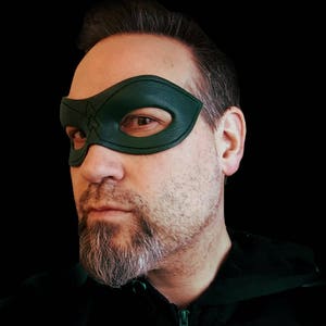 Quiver Costume Eye Mask Green Arrow Cosplay - Etsy
