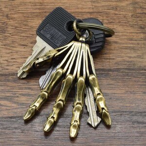 Movable LEFT HAND Keyring,movable Joints,keyholder,gift,delicate Hand ...