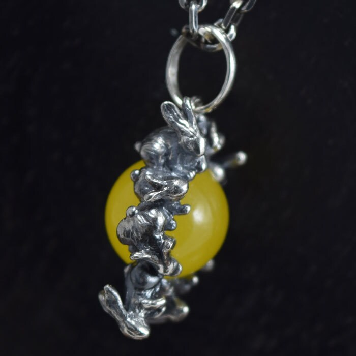8 Little Rabbit With Full Moon Necklace, Honey Color Jade,delicate Hand ...