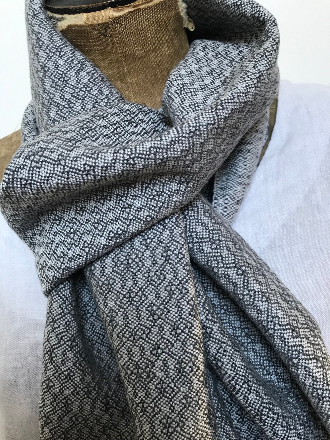 Beautiful Lace Effect Dark Grey and Silver 100% Pure Merino Wool ...