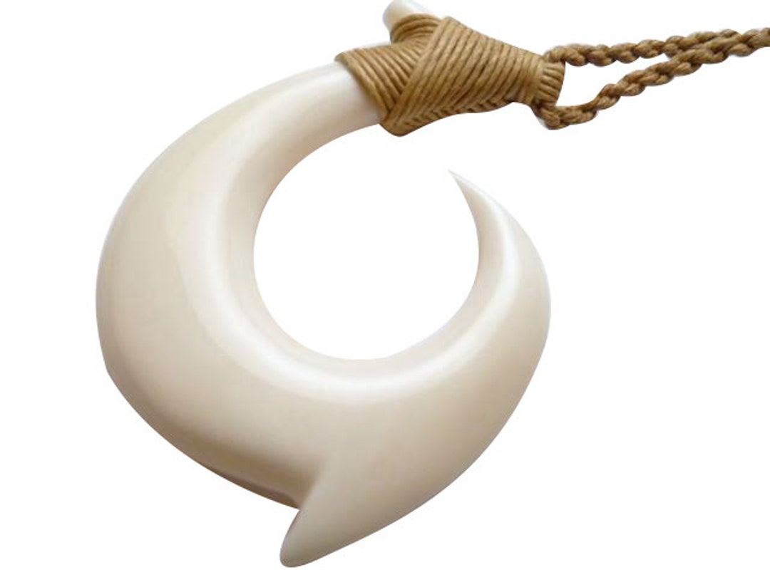 Buffalo Bone Hand Carved Maui Fish Hook manaiakani Makua Knotted W ...