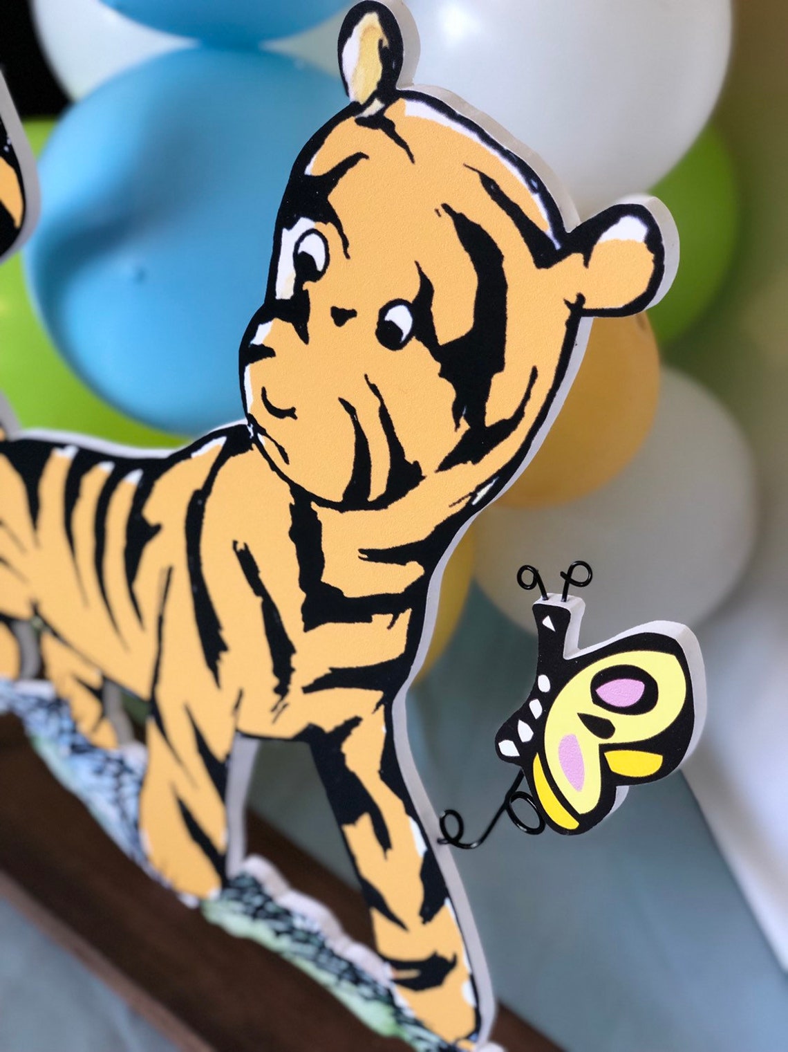 14 Inces Tall by 14 Inches Wide Vintage Tigger Winnie the Pooh Party ...