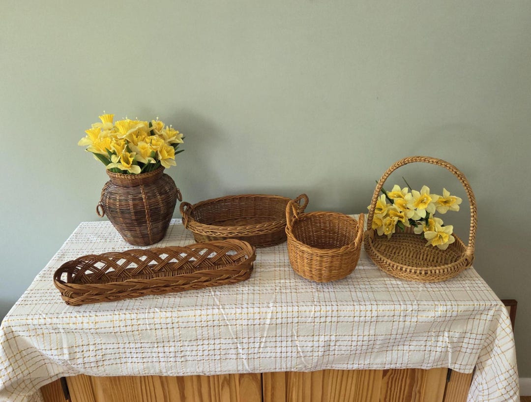 Vintage Wicker Baskets: Farmhouse Kitchen Decor - Choose Your Basket ...