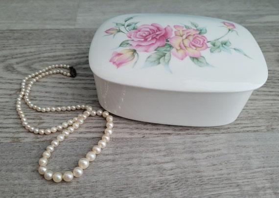 Trinket Boxes with lid Happy Anniversary Vintage Mika… - Gem