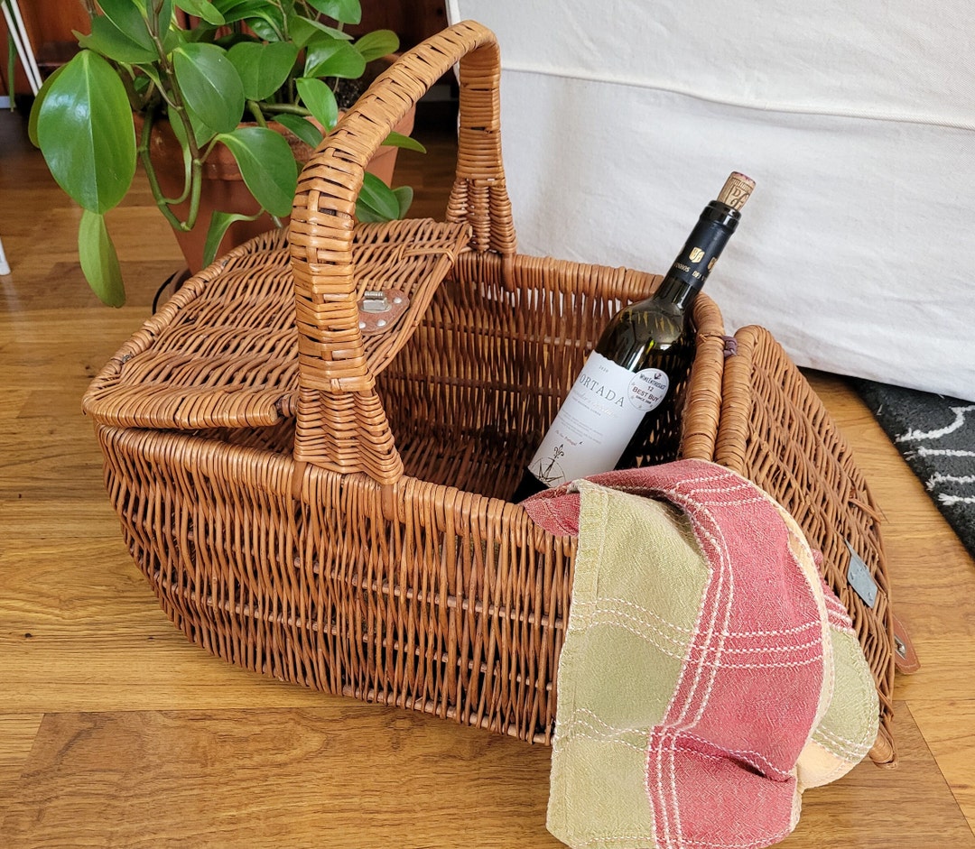Picnic Baskets Wicker Baskets Vintage Picnic Baskets With Handles ...