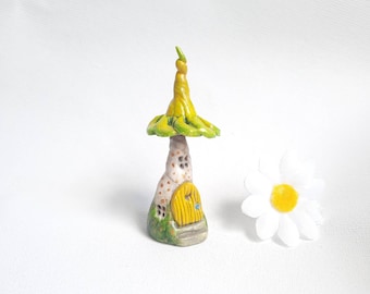 1970's Primrose Glass Paperweight Real Dried Primrose Glass With ...