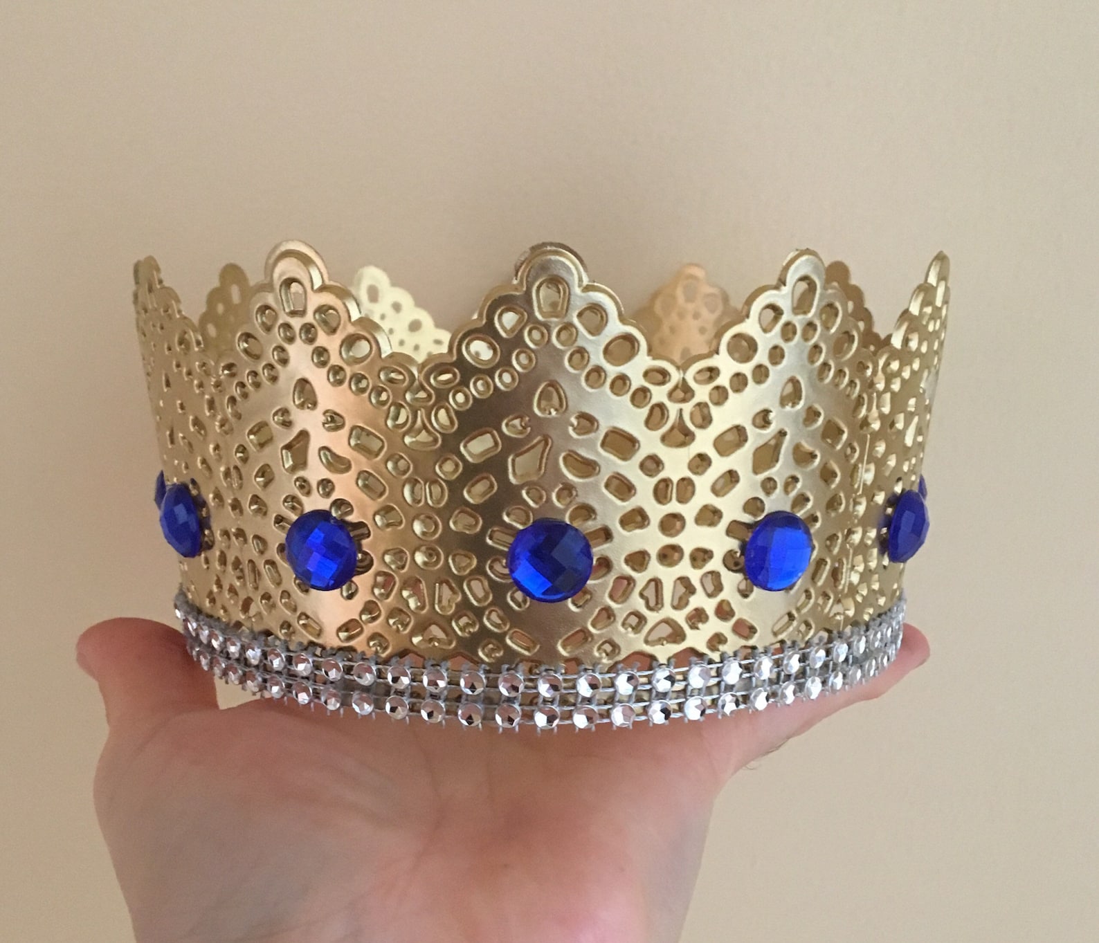 Gold Crown Cake Topper, Lace Designed Plastic Crown, Light Weight Crown ...