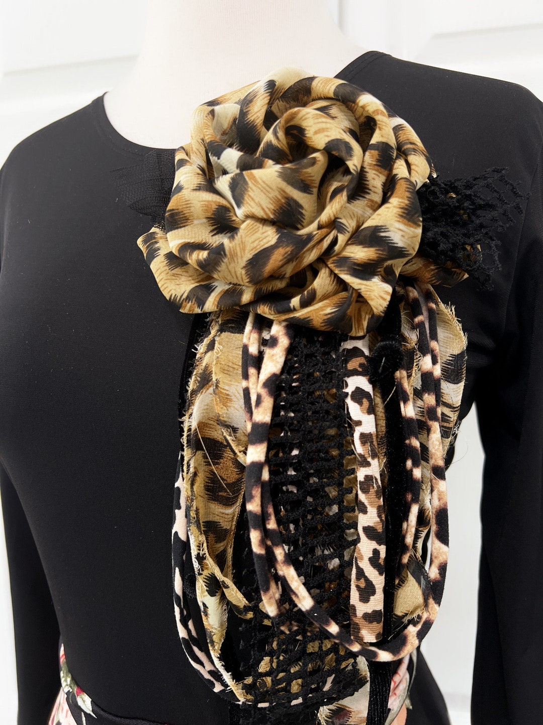 Leopard Flower Brooch - Etsy