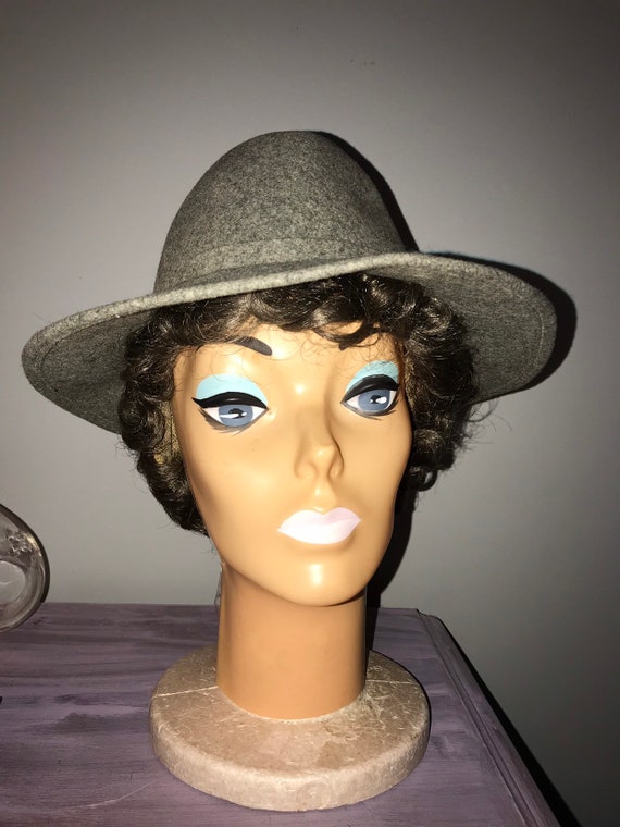 Vintage 70's Gray Doeskin Felt Wool Fedora / by Geo W… - Gem