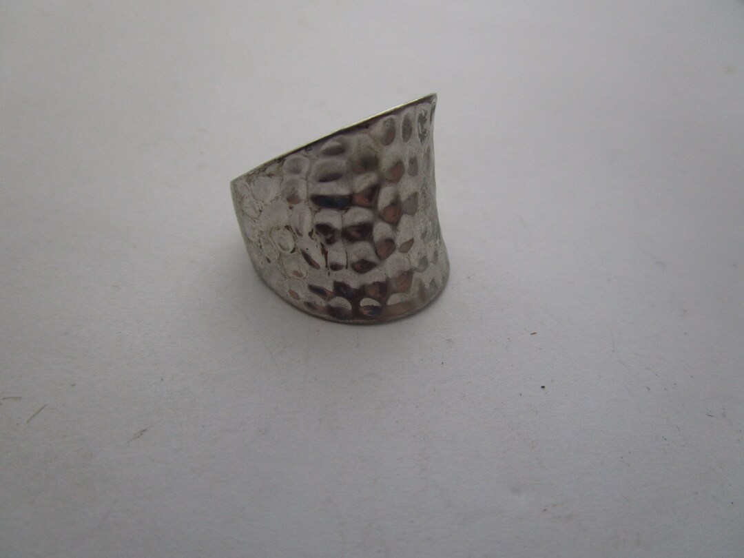 Vintage ATI Sterling Silver Hammered Design Ring - Etsy