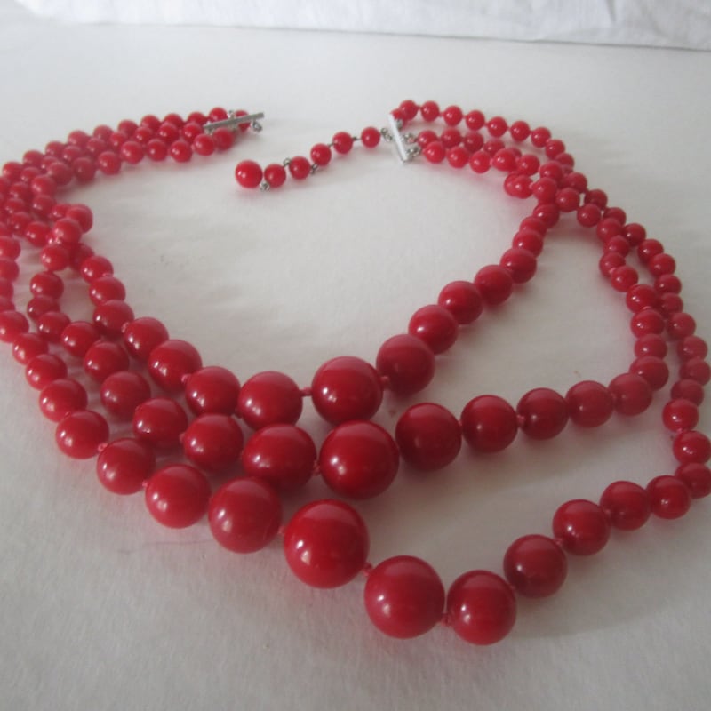 Cherry Red Bakelite - Etsy