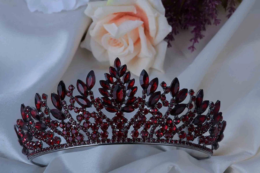 Myra Model Engagement Ring With Burgundy Crystal Stone-henna Crown - Etsy