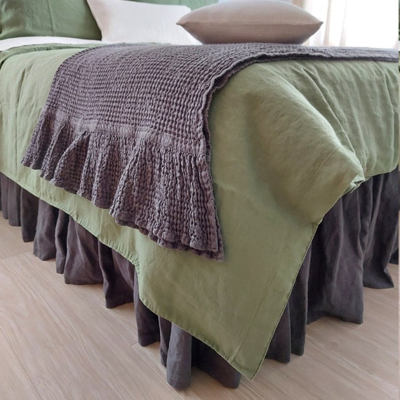 Linen Ruffle Blanket/ Waffle Throw/ Organic Linen/ Bedspread/ - Etsy