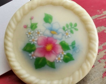 Avon Brooch - Etsy