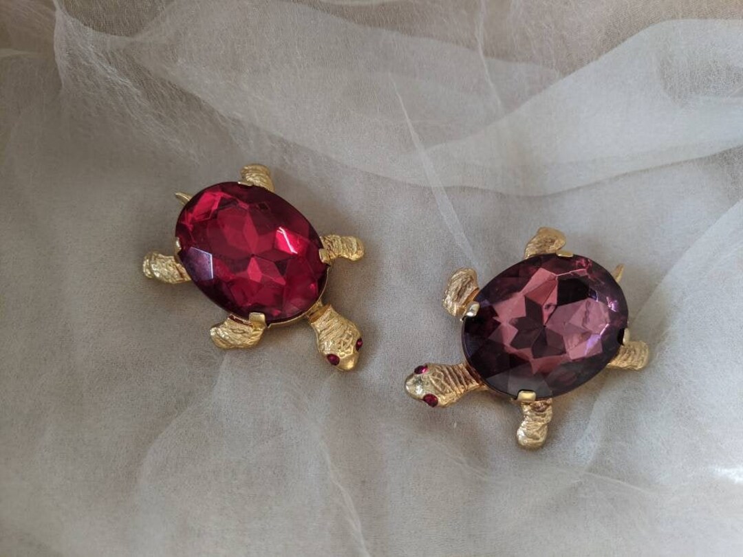 Vintage Gold Plate Turtle Red Eyes Garnet Rhinestone Brooch Pin Animal ...