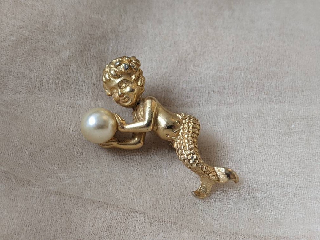 Vintage Signed Mamselle Gold Plate Cherub Mermaid Brooch Pin Faux Pearl ...