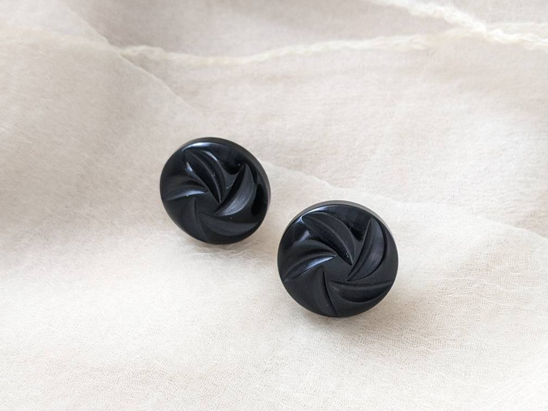 Vintage Molded Black Pinwheel Circle Round Button Pierced - Etsy