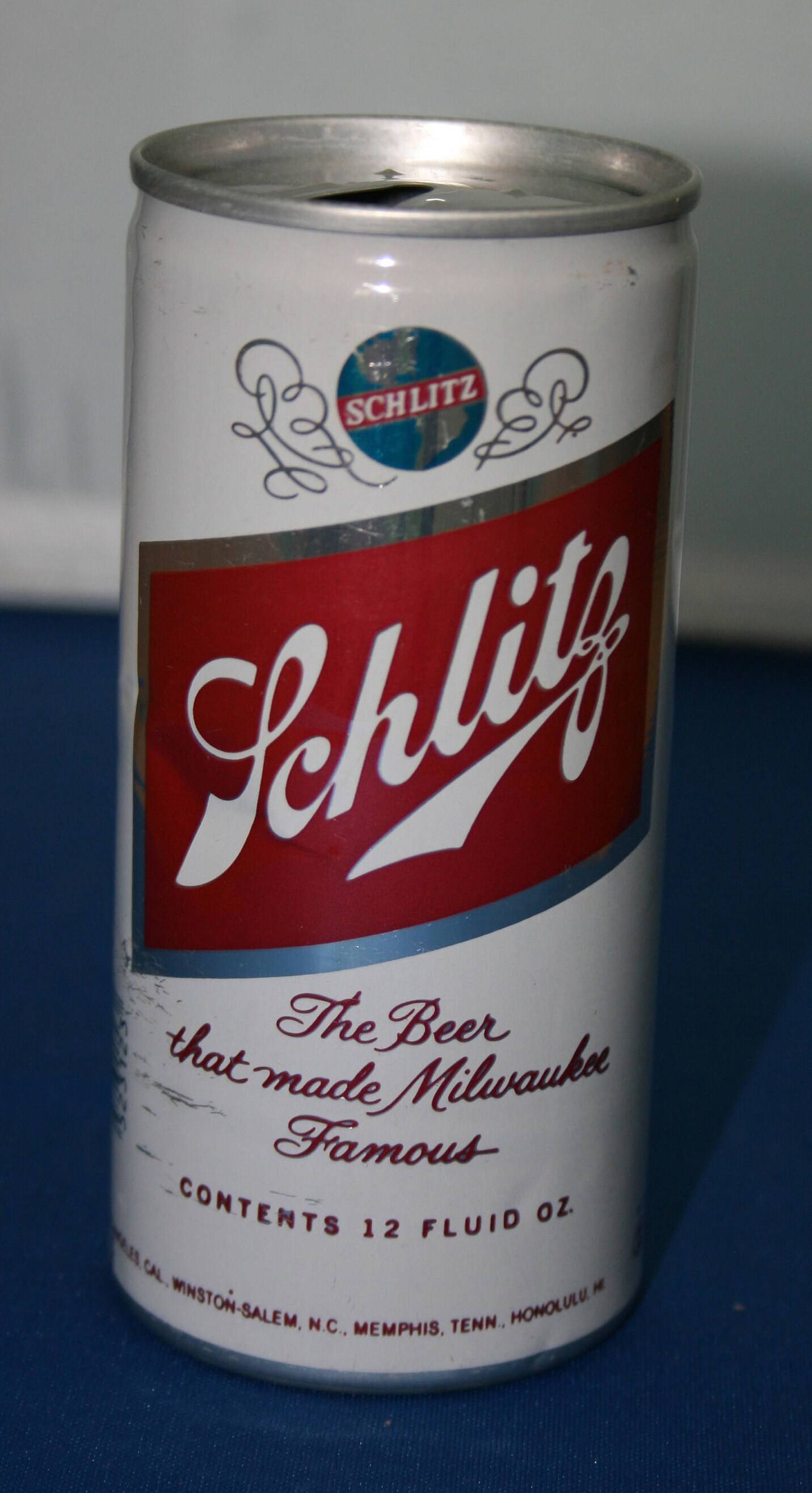 Schlitz Can