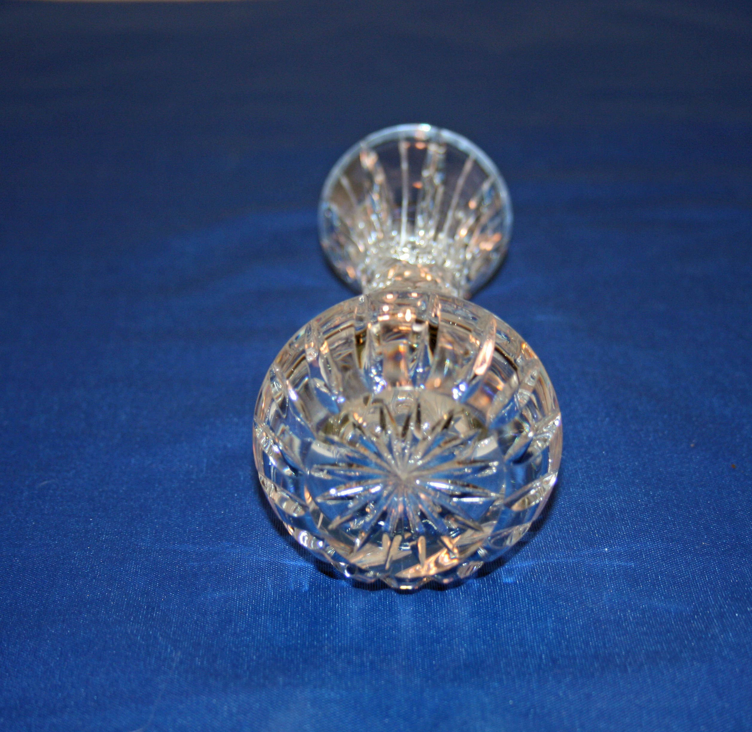 Vintage Lead Crystal Fluted Bud Vase Hand Cut Swirled Star Pinwheel Flower Glass Vase Home Decor