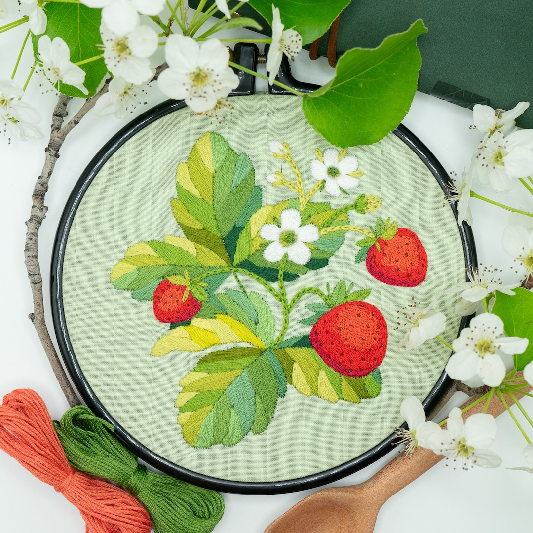 Botanical Strawberry Embroidery Pattern Pdf, Botanical Embroidery ...