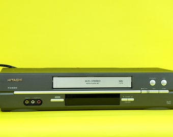 Hitachi Transistor Radio - Etsy