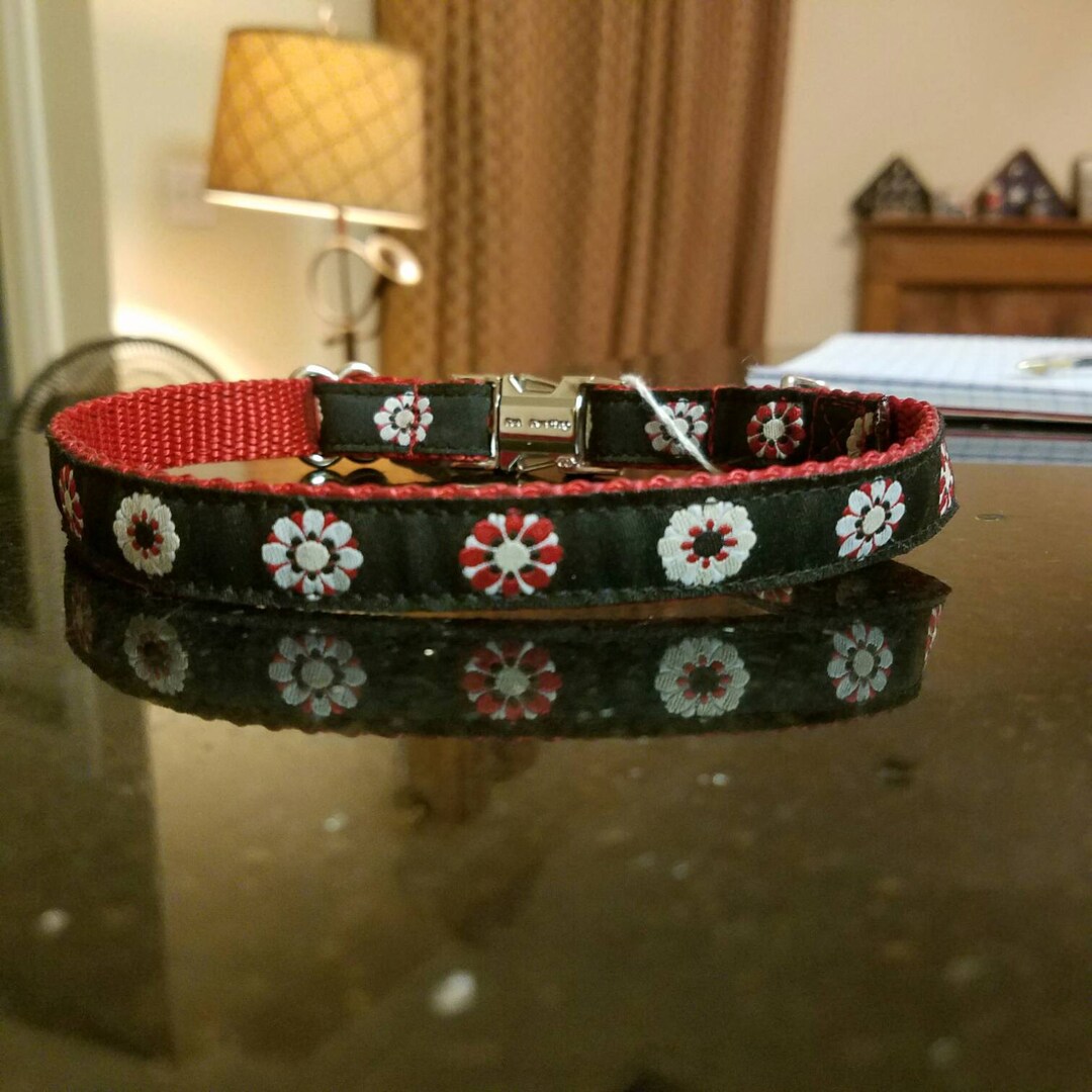 5/8" Embroidered Flowers Collar - Etsy
