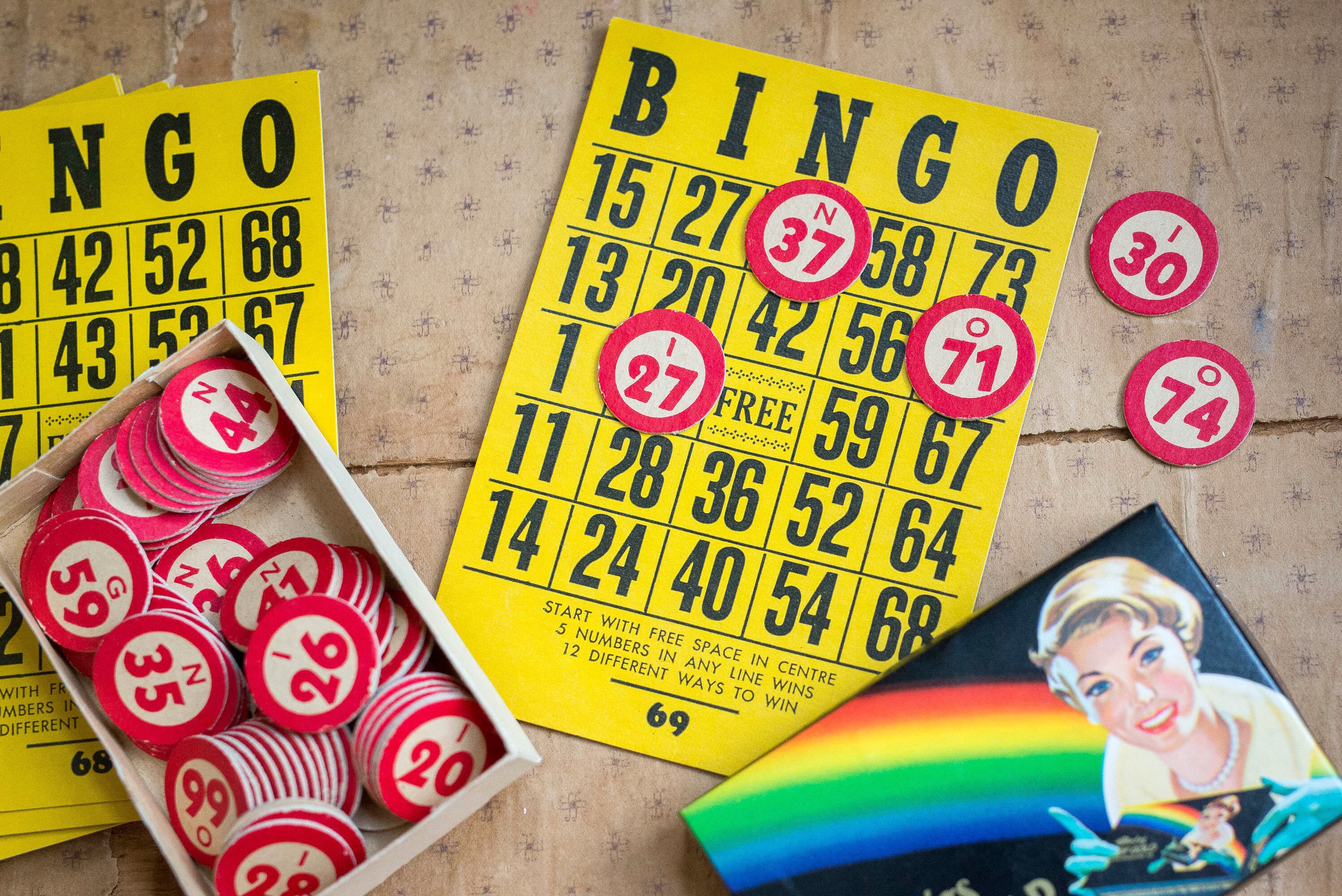 vintage-bingo-card-game-and-chips-card-paper-mid-century-etsy
