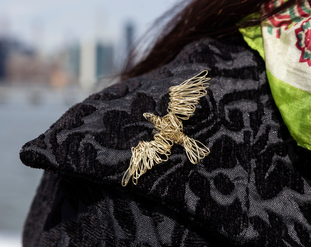 Dove Wire Brooch, Dove Pin, Pigeon Brooch, Pigeon Pin, Bird Brooch ...