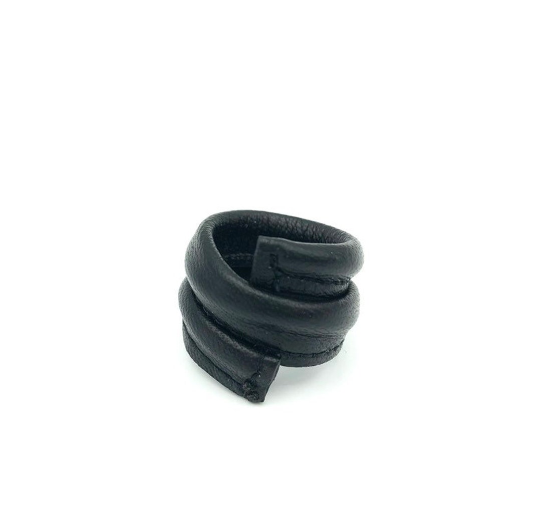 Black Leather Ring for Men and Women, Snake Ring, 2-turn Ring LUDIK-2 ...
