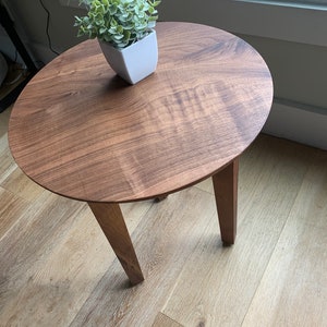 Solid Walnut 16" Round Side Table - Etsy