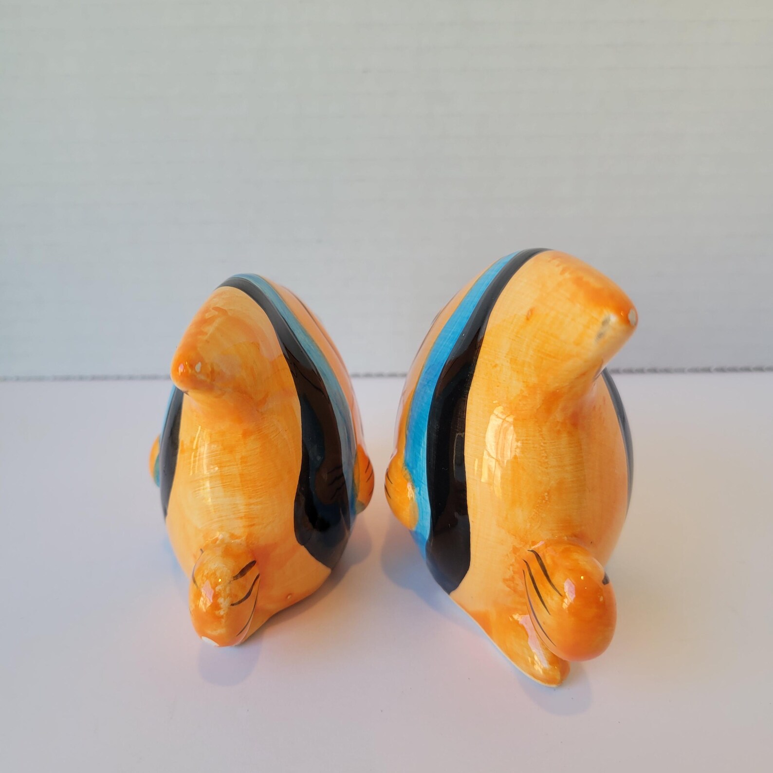 Kissing Fish Salt and Pepper Shakers Orange Tropical Magnetic Clownfish ...
