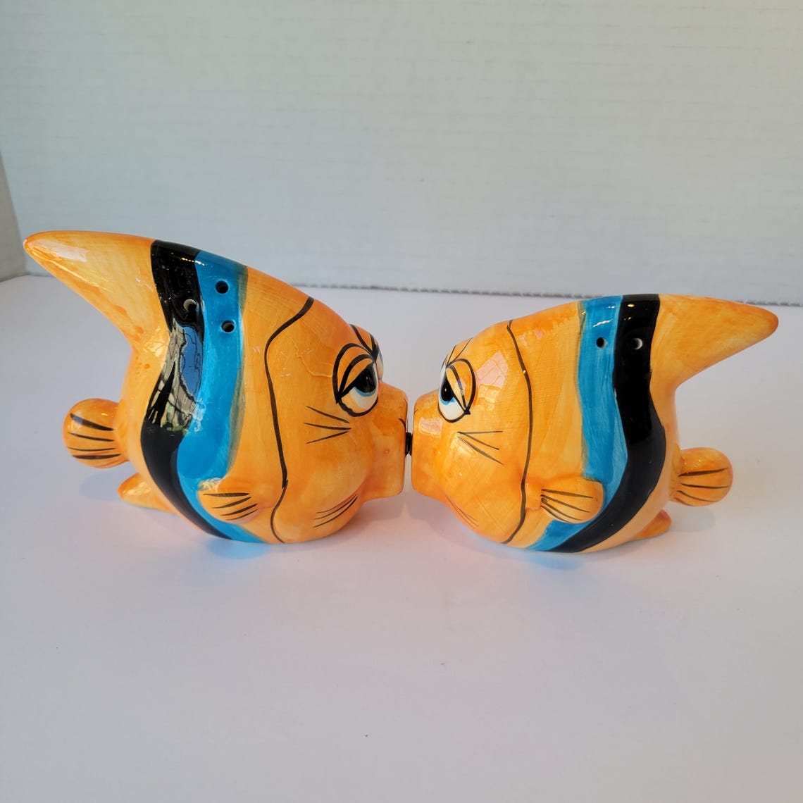 Kissing Fish Salt and Pepper Shakers Orange Tropical Magnetic Clownfish ...