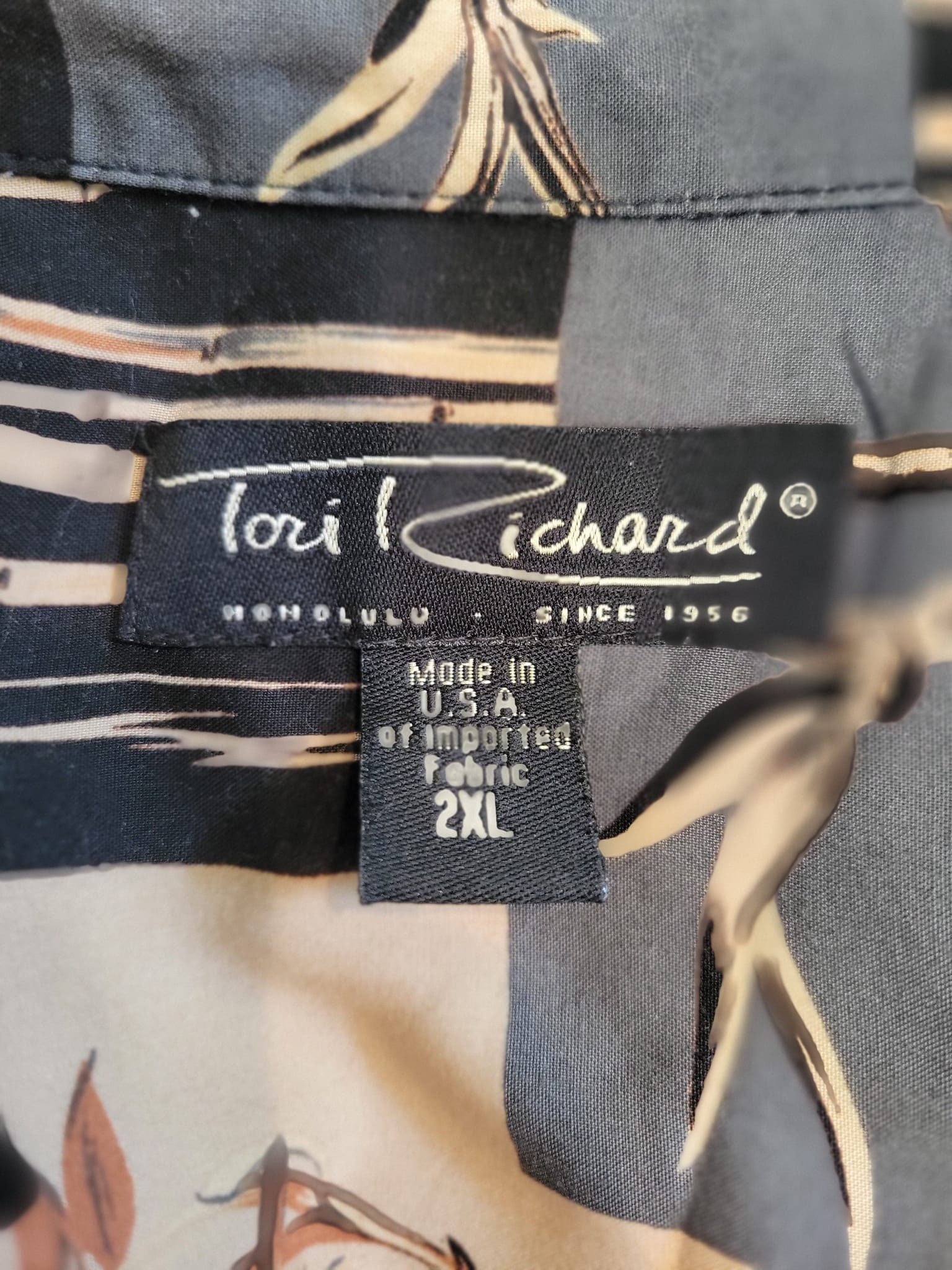 Vintage Tori Richard Black and Tan Color Block Hawaiian Shirt Size 2XL ...