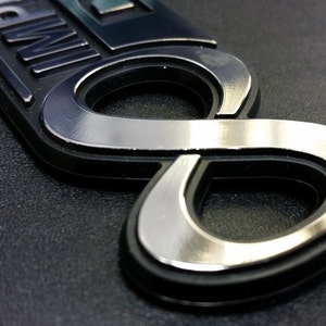 The Hitchhiker's Guide to the Galaxy "infinite Improbability Drive" Car ...