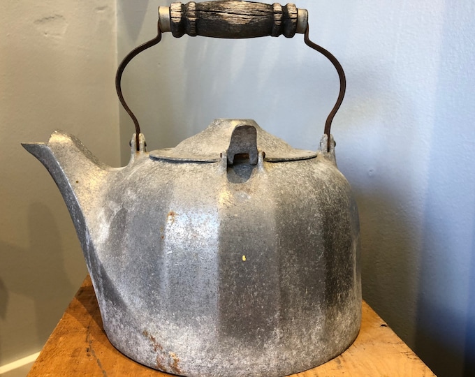 1902 Colonial Tea Kettle, Wagner Ware - 6 Qt., 1900s Aluminum Tea ...
