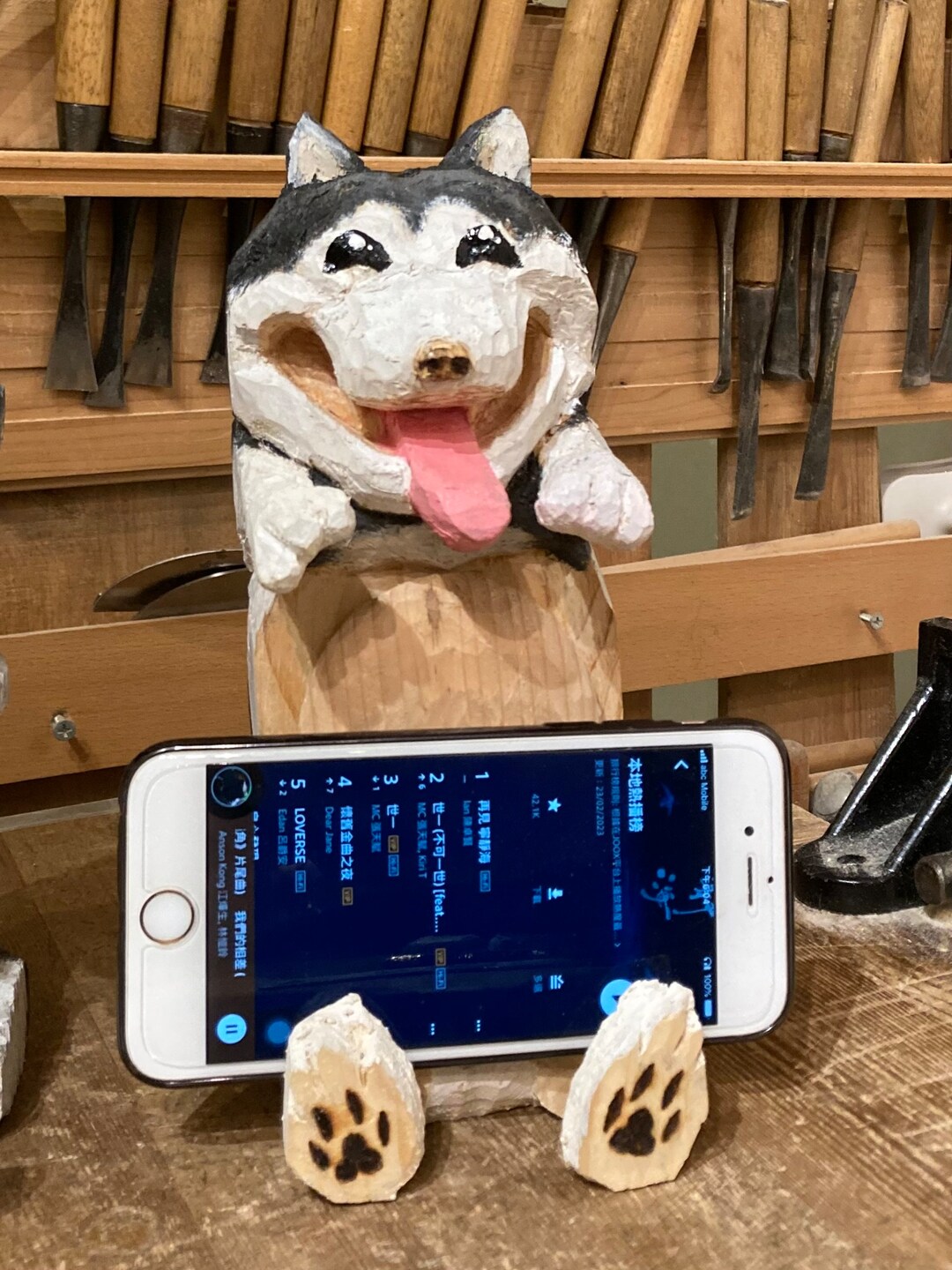 Sled Dog Phone Stand - Etsy